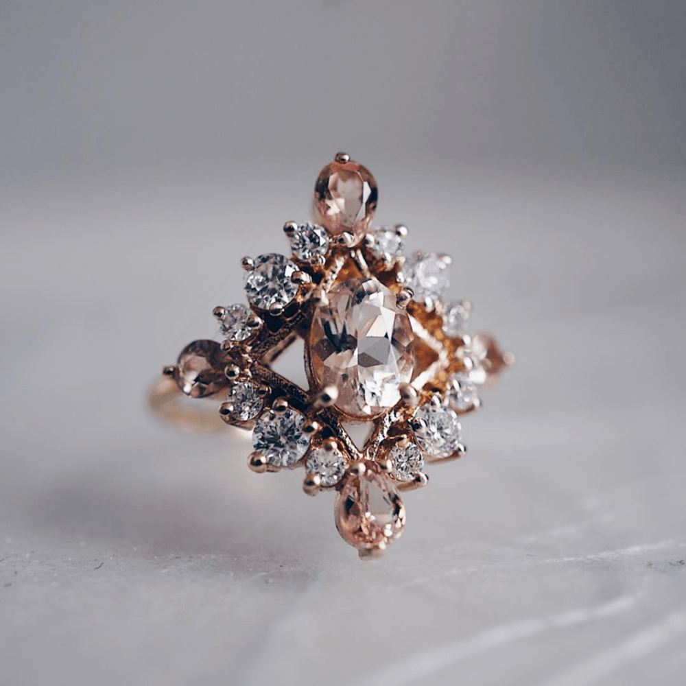 26 Cluster Engagement Rings To Get Obsessed With!