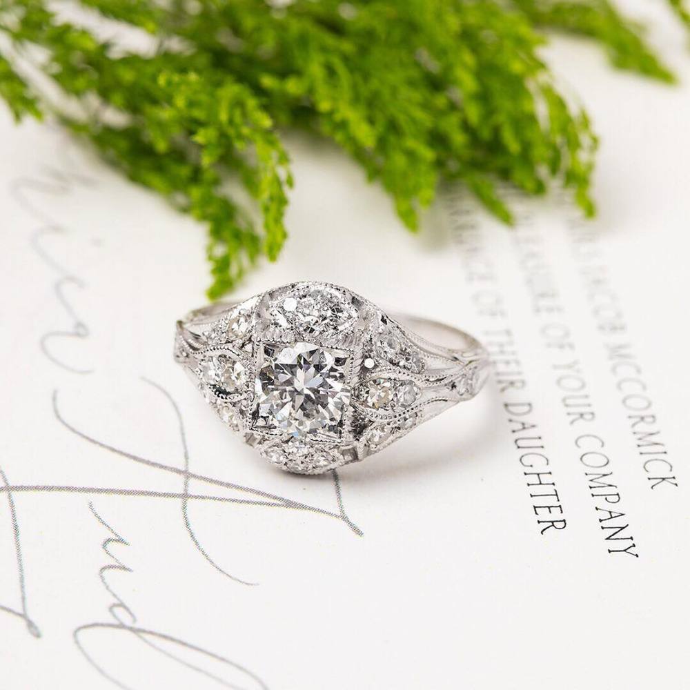 26 Cluster Engagement Rings To Get Obsessed With!